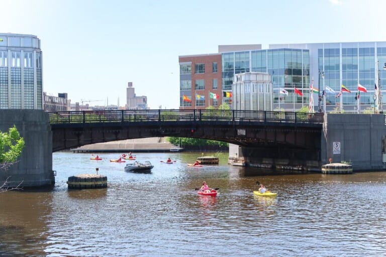 15 Fun Outdoor Activities in Milwaukee, WI - Paulina on the road