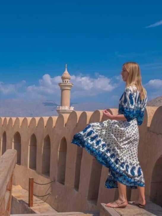 What to Wear in Oman as a Woman - Paulina on the road