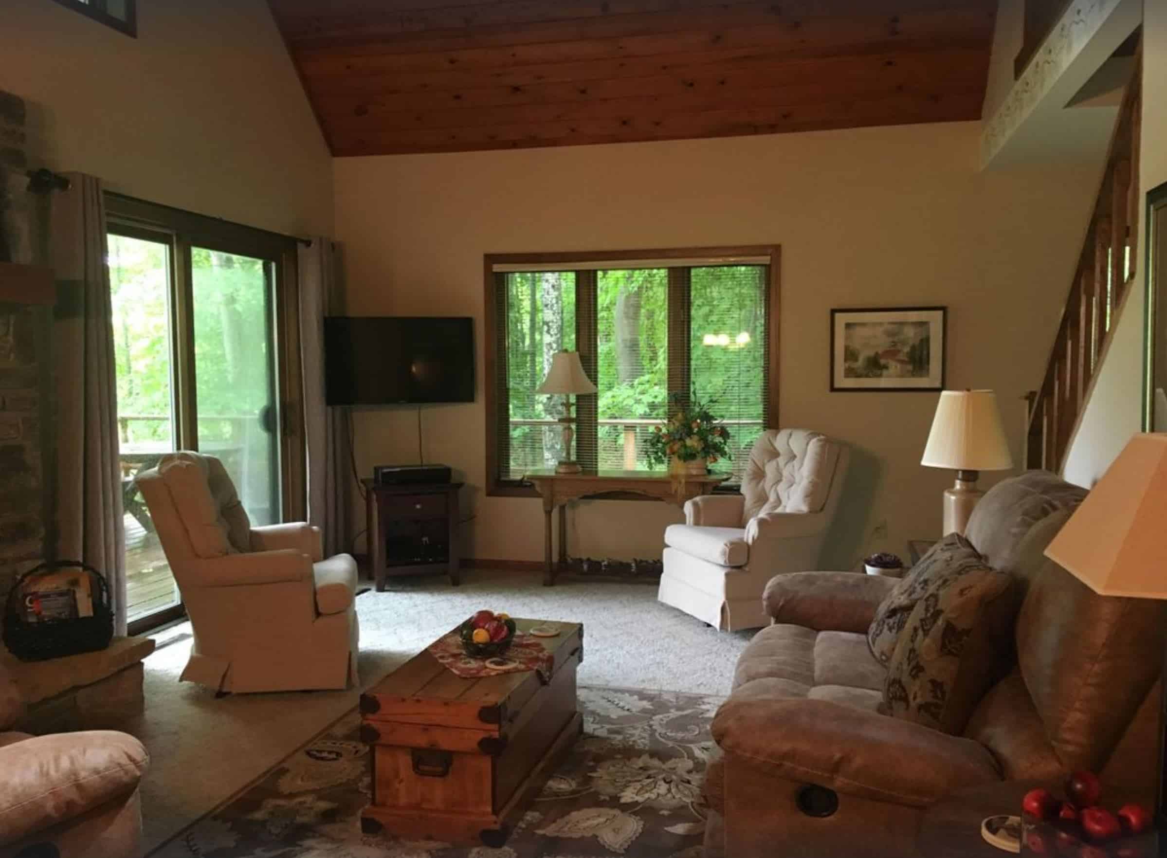 30 Cozy Winter Cabins in Wisconsin - Paulina on the road