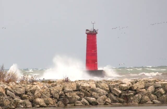 20 Wonderful Lighthouses of Wisconsin - Paulina on the road