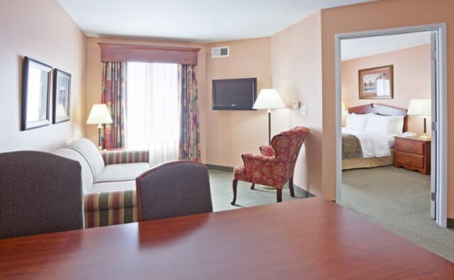 15 Best Hotels in Sheboygan, WI & Nearby - Paulina on the road