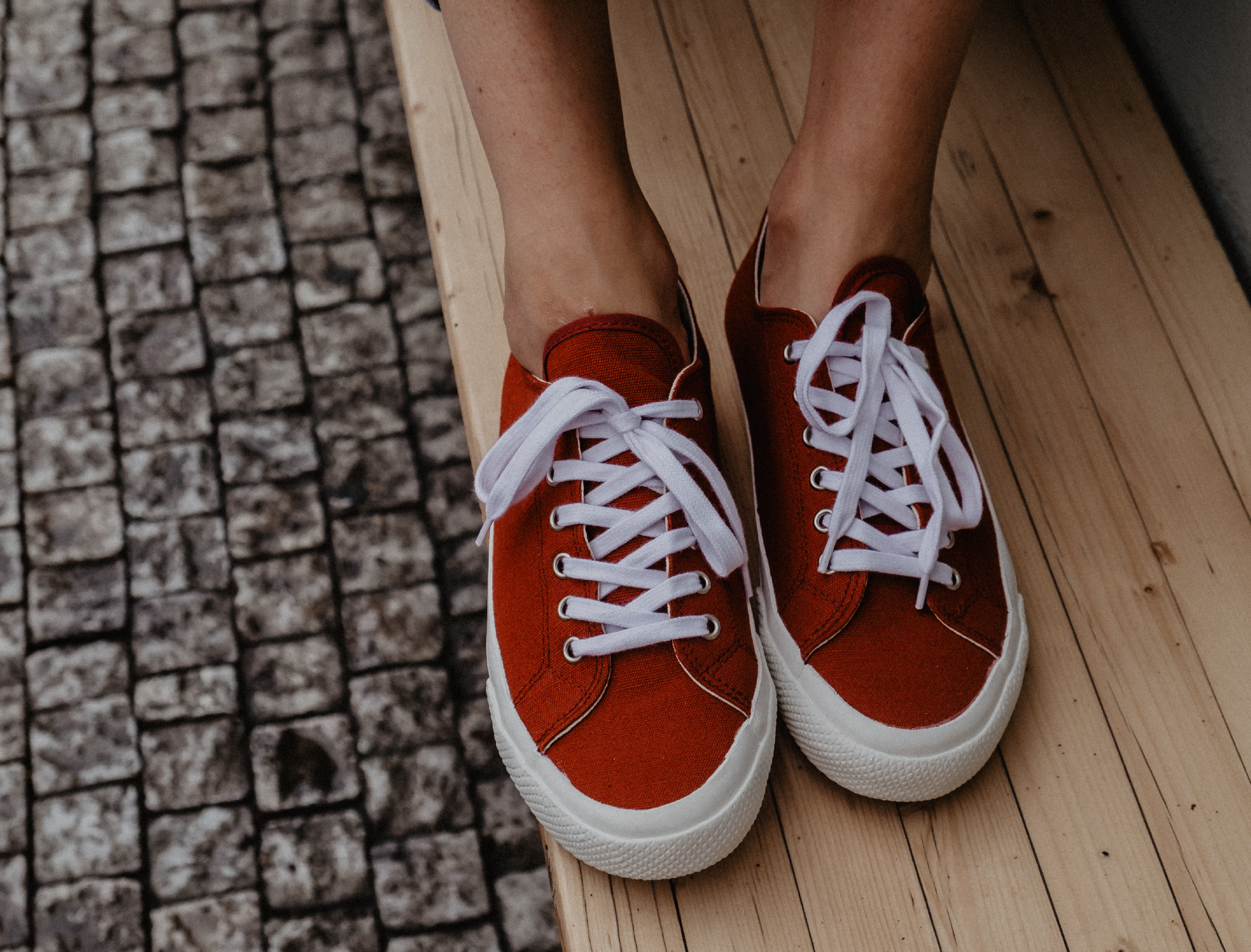 10 Best Eco-Friendly Brands for Hemp Shoes - Paulina on the road