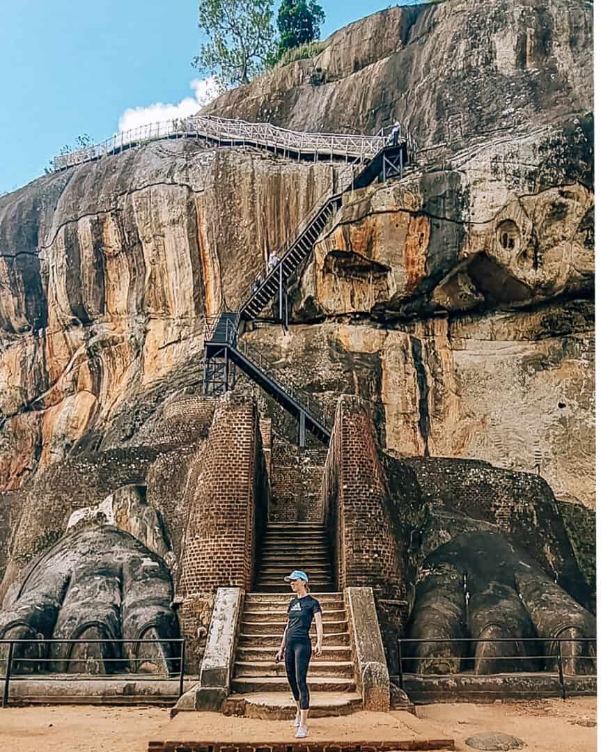 10 Best Historical Places in Sri Lanka - Paulina on the road