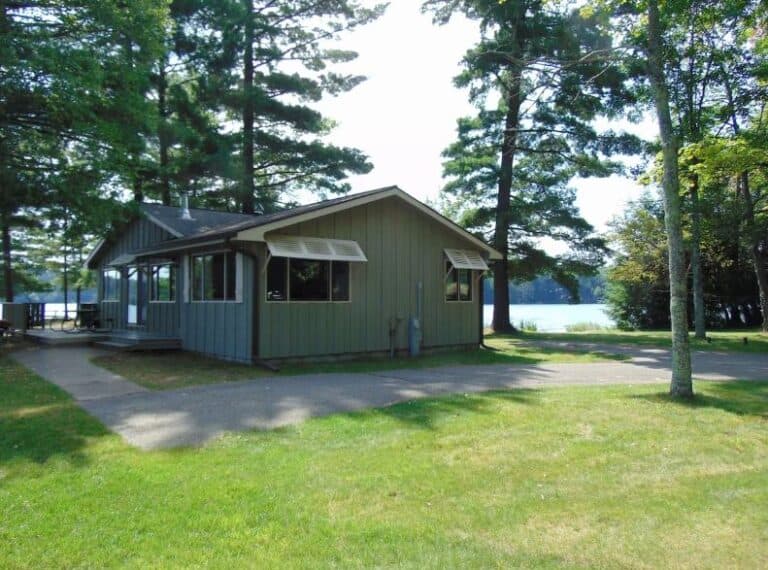 10 Awesome Fishing Resorts in Wisconsin - Paulina on the road