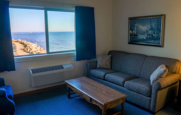 12 Best Lake Michigan Resorts for Families - Paulina on the road