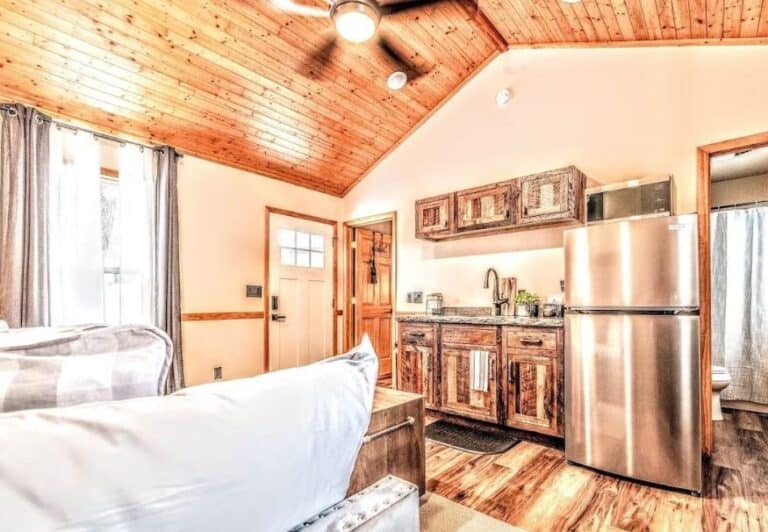 10 Best Cabins In Wisconsin Dells - Paulina on the road