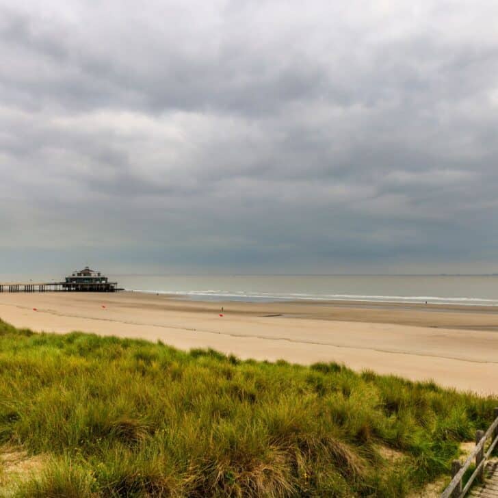 10 Best Beaches in Belgium [Local's Tips] - Paulina on the road