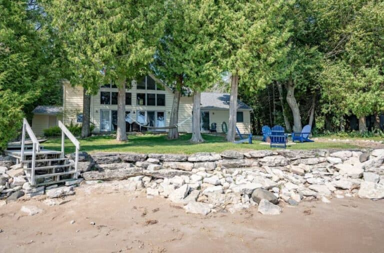 11 Unique Places To Stay In Door County - Paulina on the road