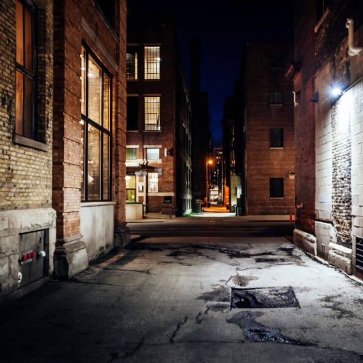 12 Creepy Ghost Tours in Wisconsin - Paulina on the road